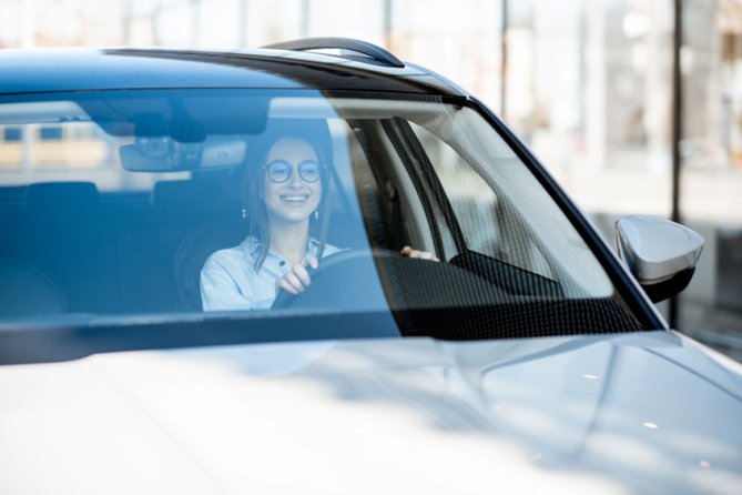 3 Tips for Reducing Glare on Your Windshield | Only 1 Auto Glass